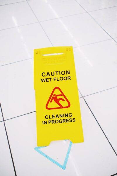 10 Near-Miss Discussion Examples (+Reporting Format) - HSE STUDY GUIDE