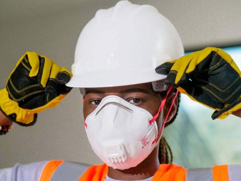 5 Minute Safety Talk on Personal Protective Equipment (PPE) - HSE STUDY ...