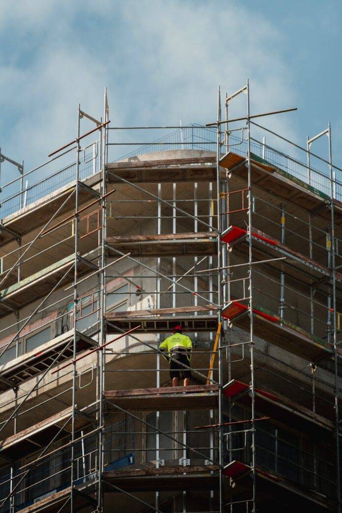 Scaffolding Safety TBT - HSE STUDY GUIDE